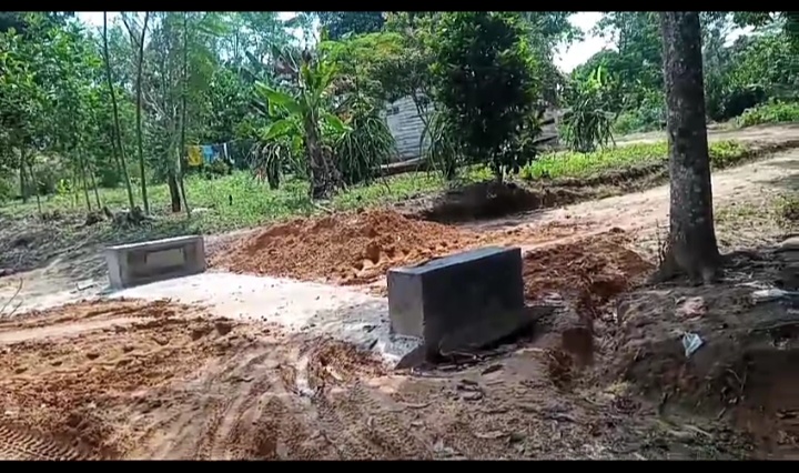 Tidak Pasang Papan Informasi, Diduga Proyek Gorong-gorong di Kampung ... Tidak Pasang Papan Informasi, Diduga Proyek Gorong-gorong di Kampung ...